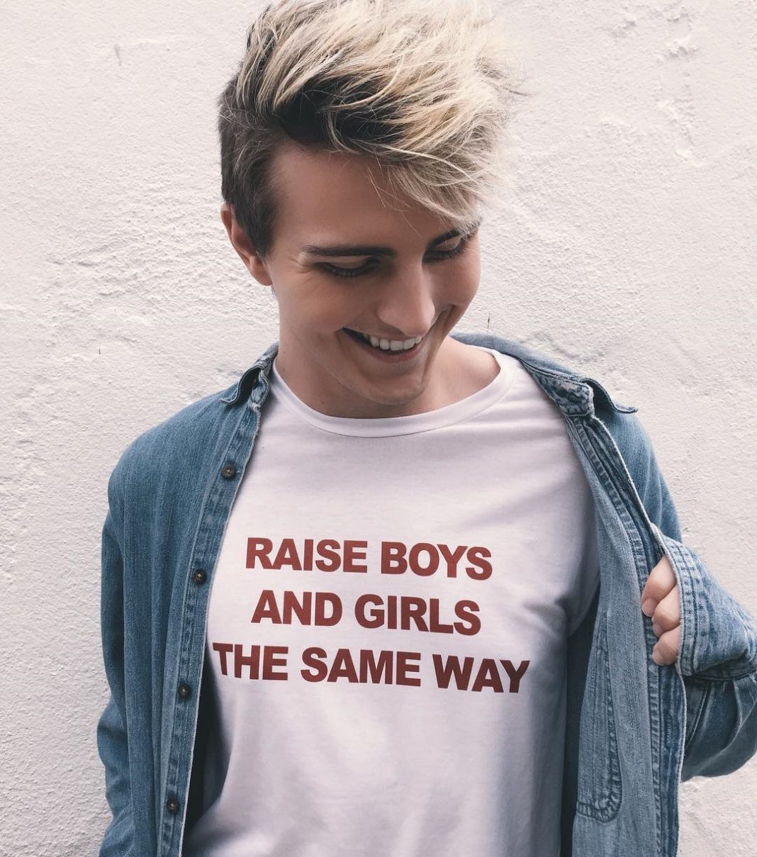 Drew Patrick - Barely Legal but Straight From The Heart - Gay Nation